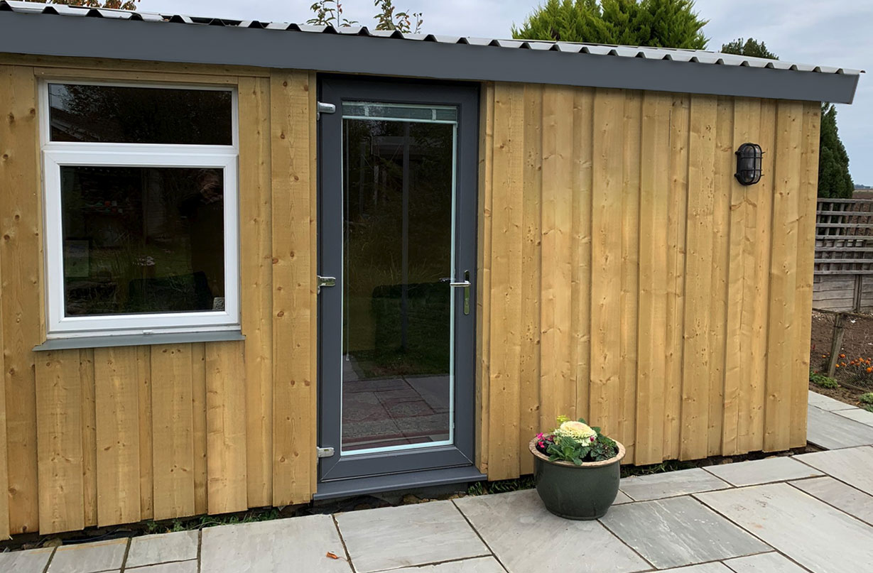 Building A Garden Studio/Office For Your Home - Ultimate Home Improvement